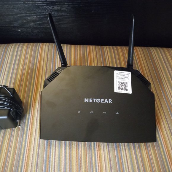 netgear | Networking | Netgear Ac60 Dualband Wifi 5 Router | Poshmark
